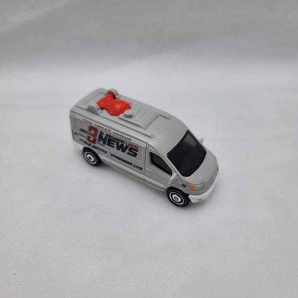 Mattel | Other | Matchbox 4 Ford Transit El Segundo Local News Van ...